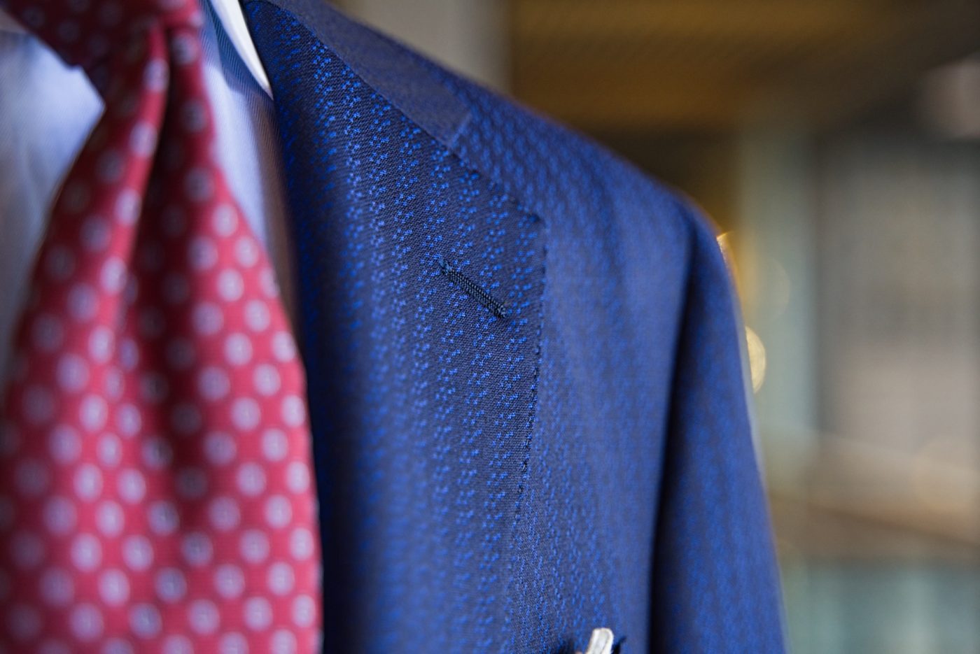 オーダースーツの紹介-SCABAL GALAXY ネイビーシャドーストライプスーツ- – 名古屋でこだわりのオーダースーツを仕立てるなら ...