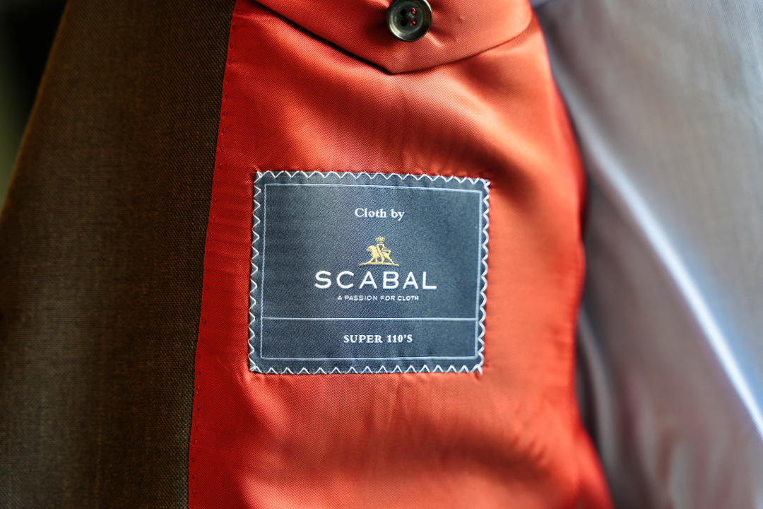 オーダースーツの紹介-SCABAL GALAXY ブラウンスーツ- – 名古屋でこだわりのオーダースーツを仕立てるならDEFFERTへ