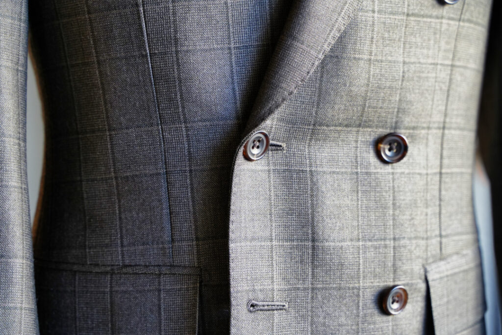 オーダースーツの紹介-WILLIAM LAYCOCK ブラウンチェックダブルスーツ- – 名古屋でこだわりのオーダースーツを仕立てるなら ...