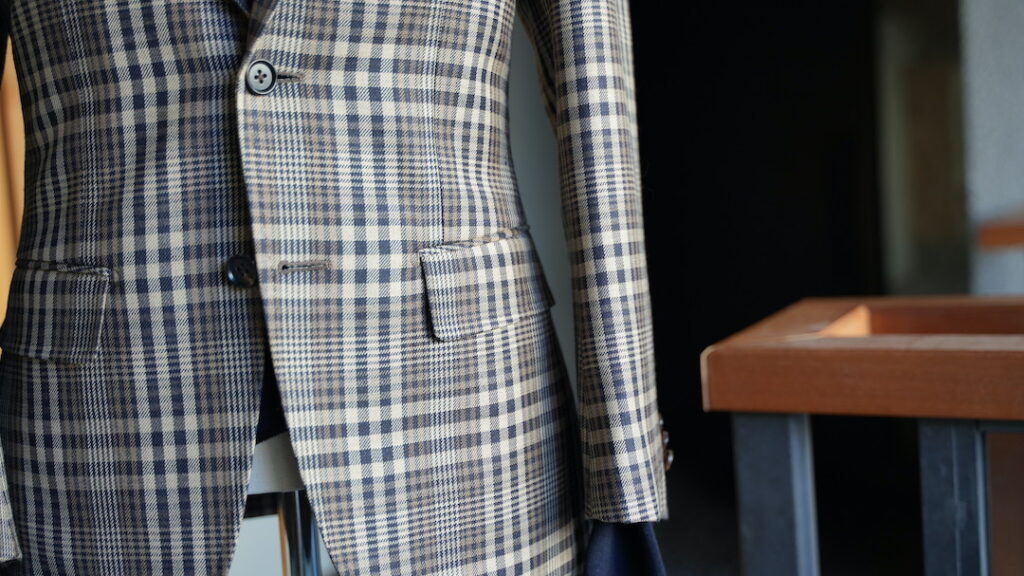 オーダースーツの紹介-HARRISONS BURRA BAYブラウンチェックジャケット- – 名古屋でこだわりのオーダースーツを仕立てるならDEFFERTへ